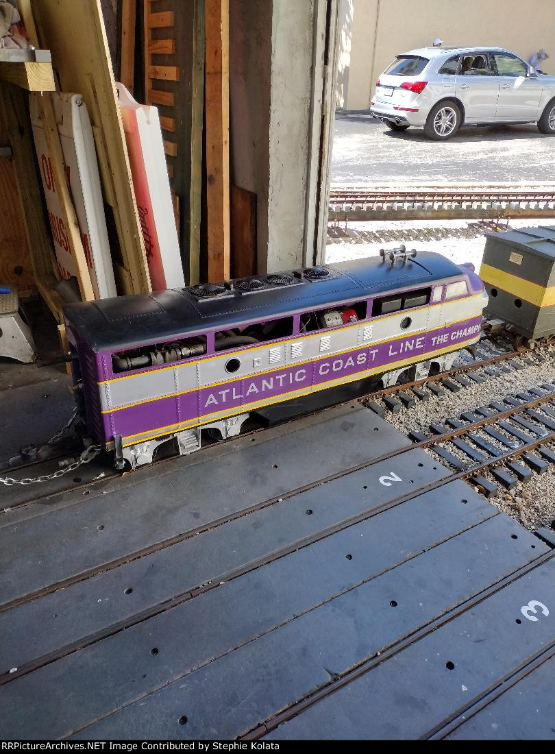 ACL F UNIT THE CHAMPION